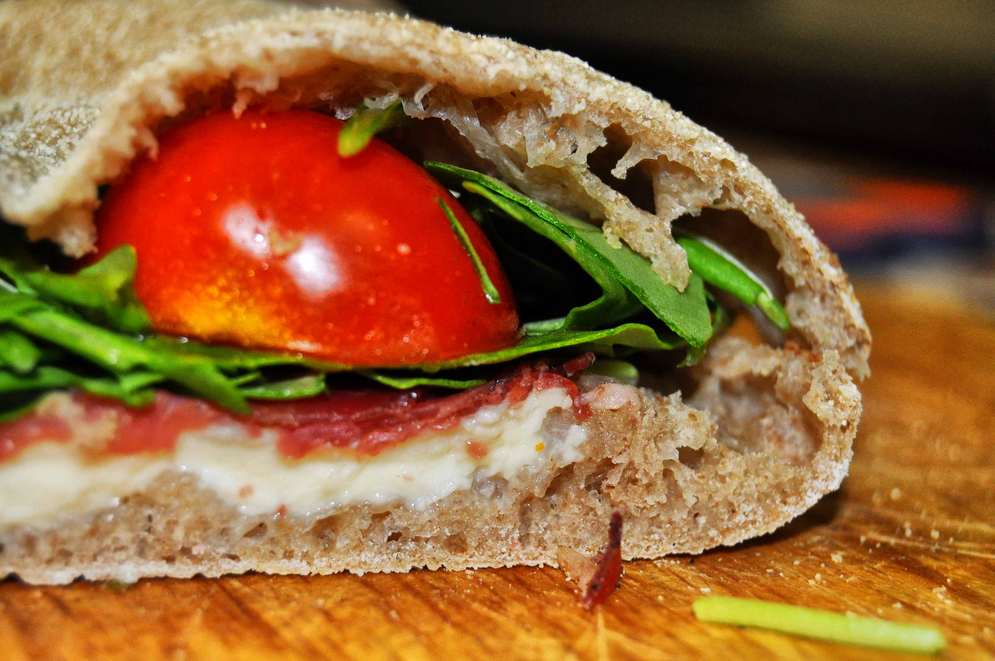 Pinsa romana semintegrale – Cook and Love